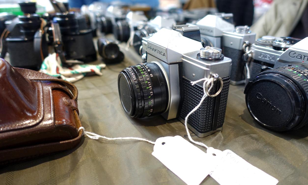 Where to Find Secondhand Vintage Digital Cameras