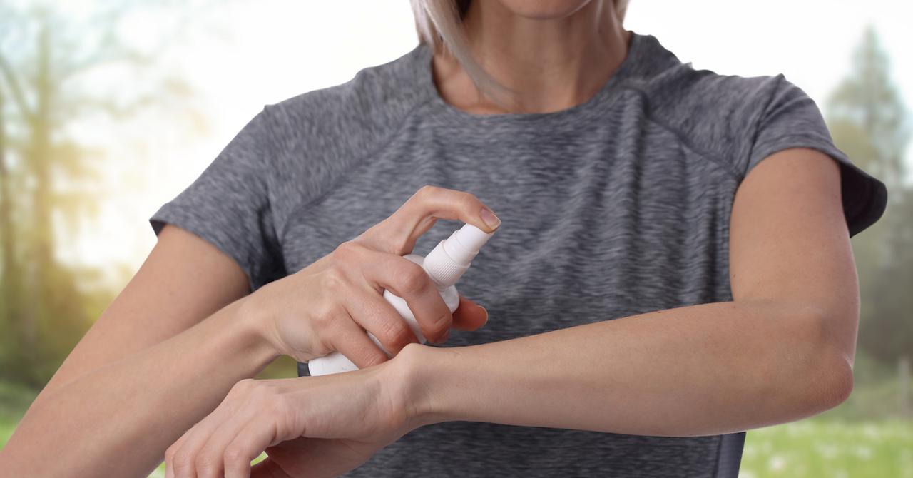 Gnat Repellant: DIY Recipes, Essential Oil Sprays and More