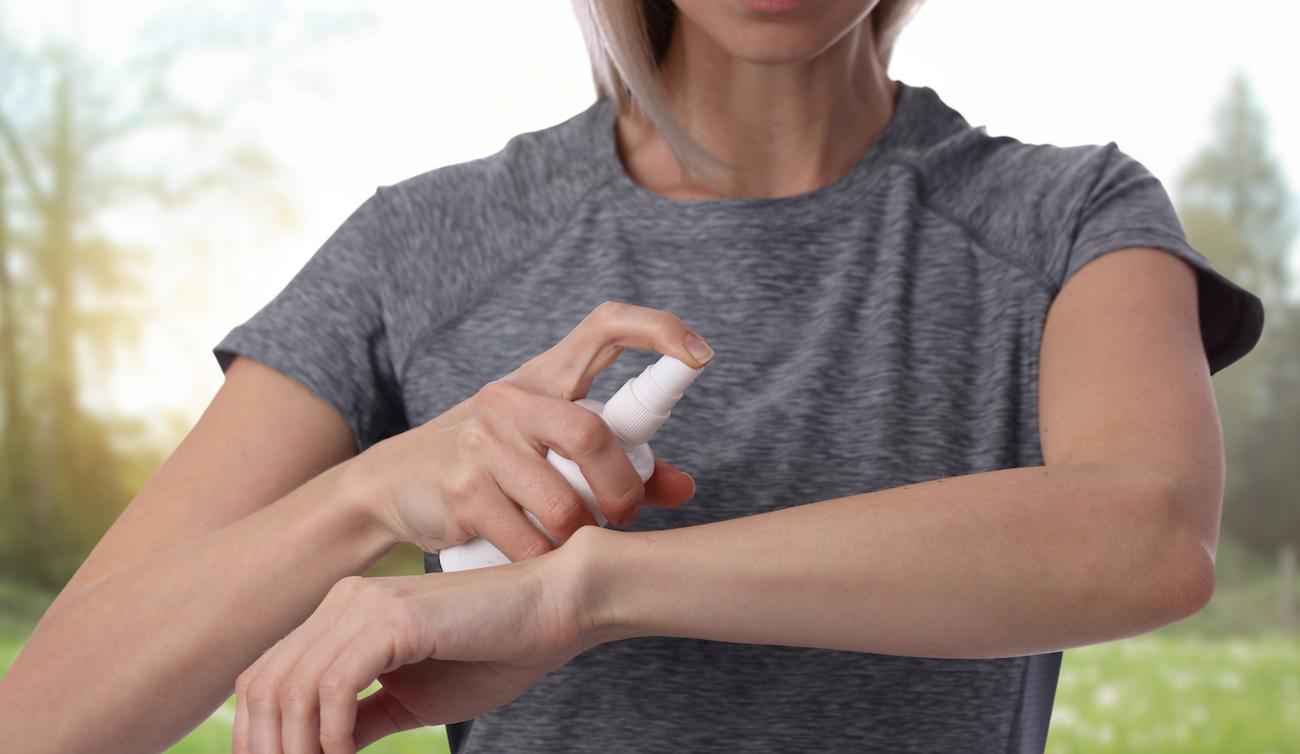 Gnat Repellant: DIY Recipes, Essential Oil Sprays and More