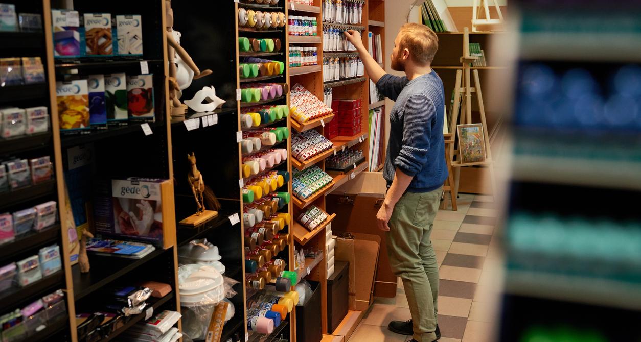 How to Find Secondhand Craft Supplies and Stores