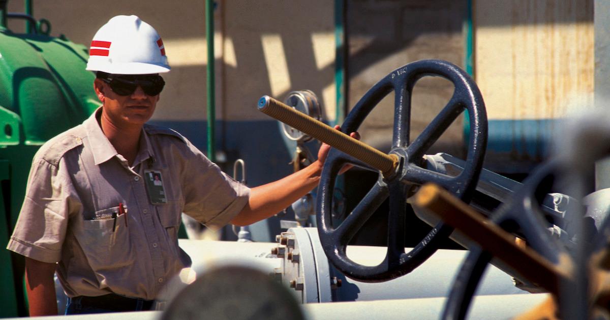 How Is Natural Gas Extracted?