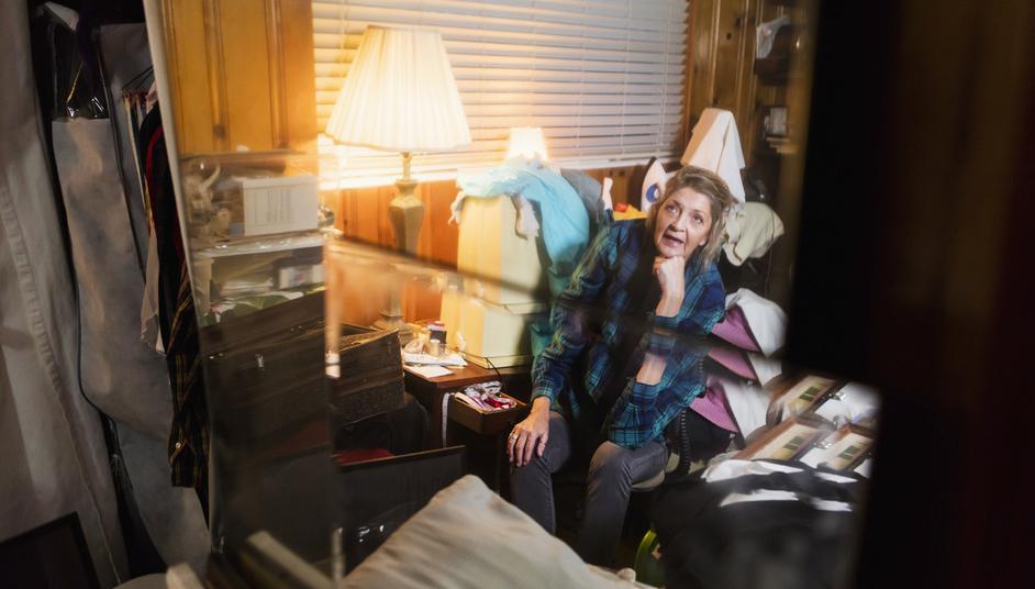 The Difference Between Clutter and Hoarding, Explained