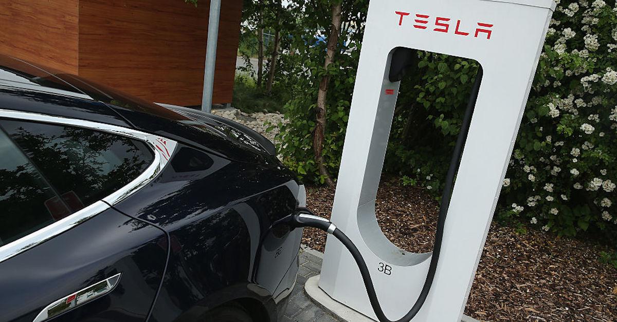 Tesla Rest Stops May Include Restaurants, Charging Stations, and More