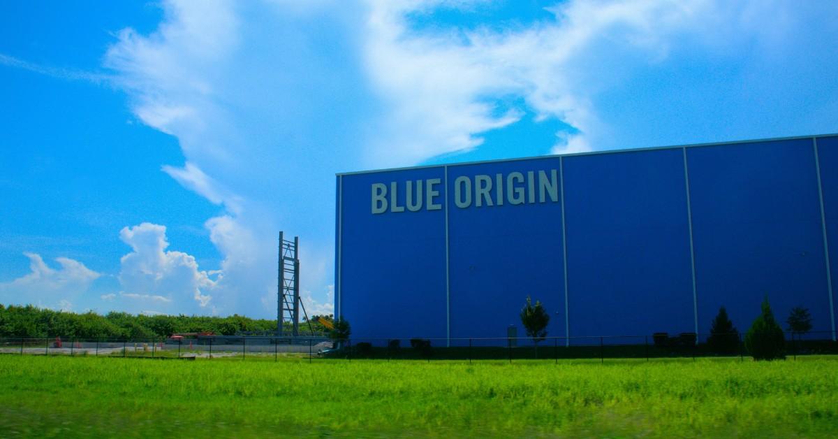 Blue Origin Rocket Explosion Spells Bad News for Artemis III