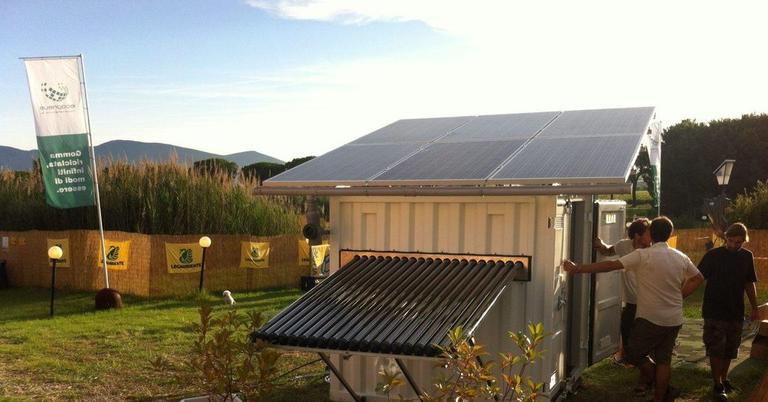 Off Grid Box Provides Solar Energy and Clean Water