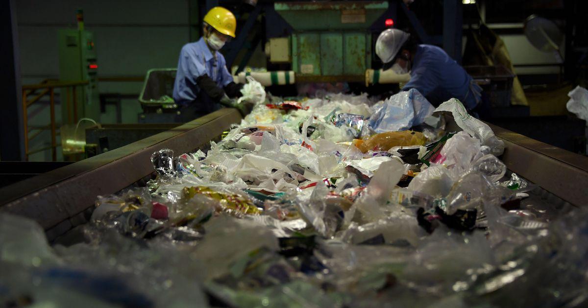 China Announces Single-Use Plastic Bans Over Next 5 Years