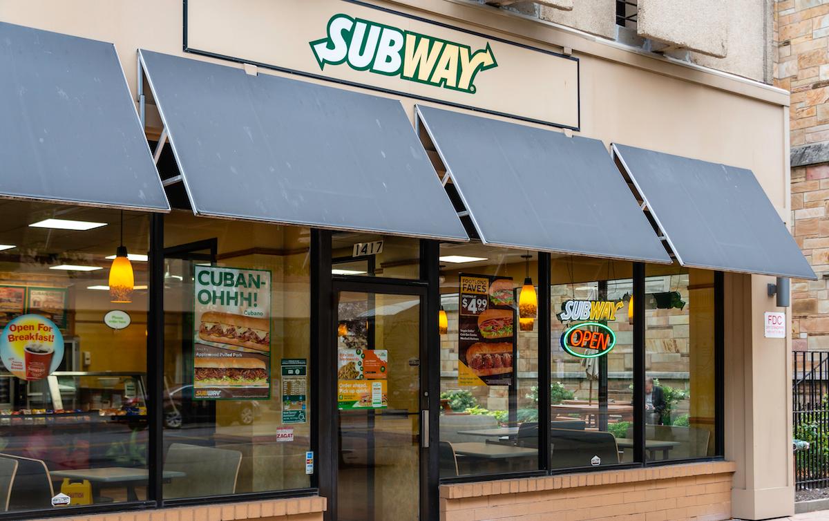 How to Eat Vegan at Subway, For An On-The-Go Plant-Based Lunch