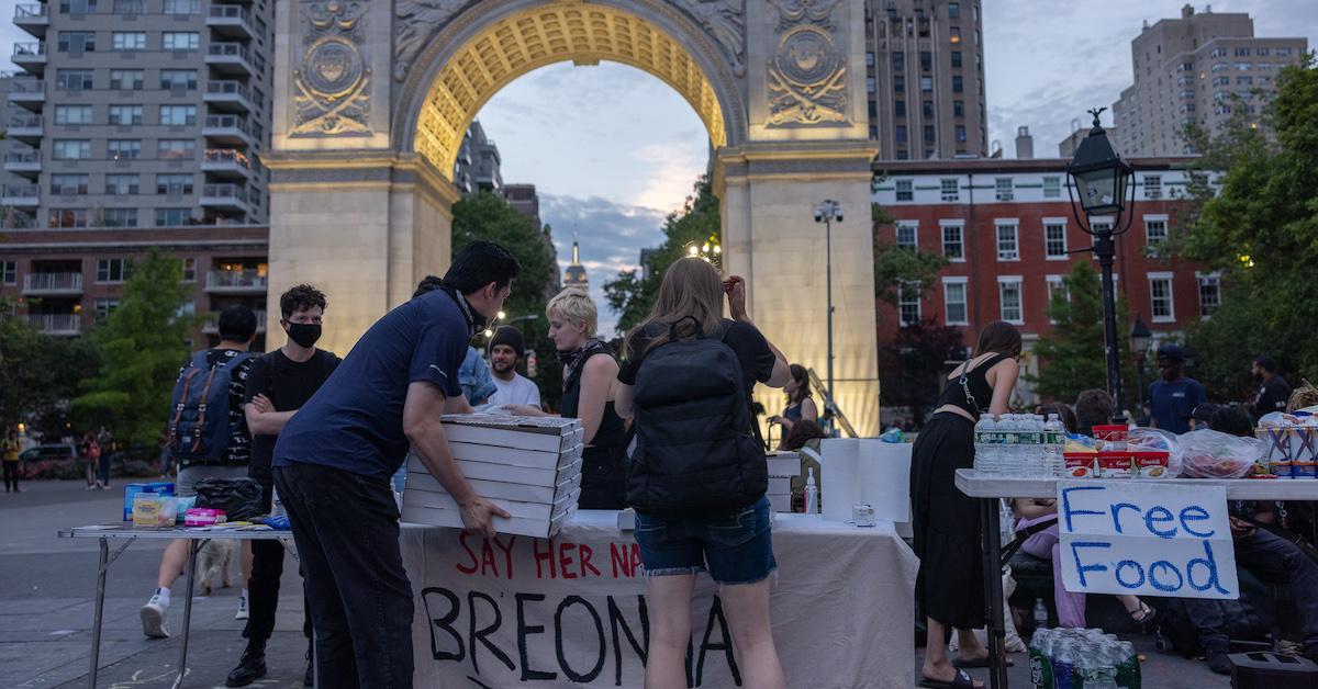 Mutual Aid: Definition, Groups Near Me, and More