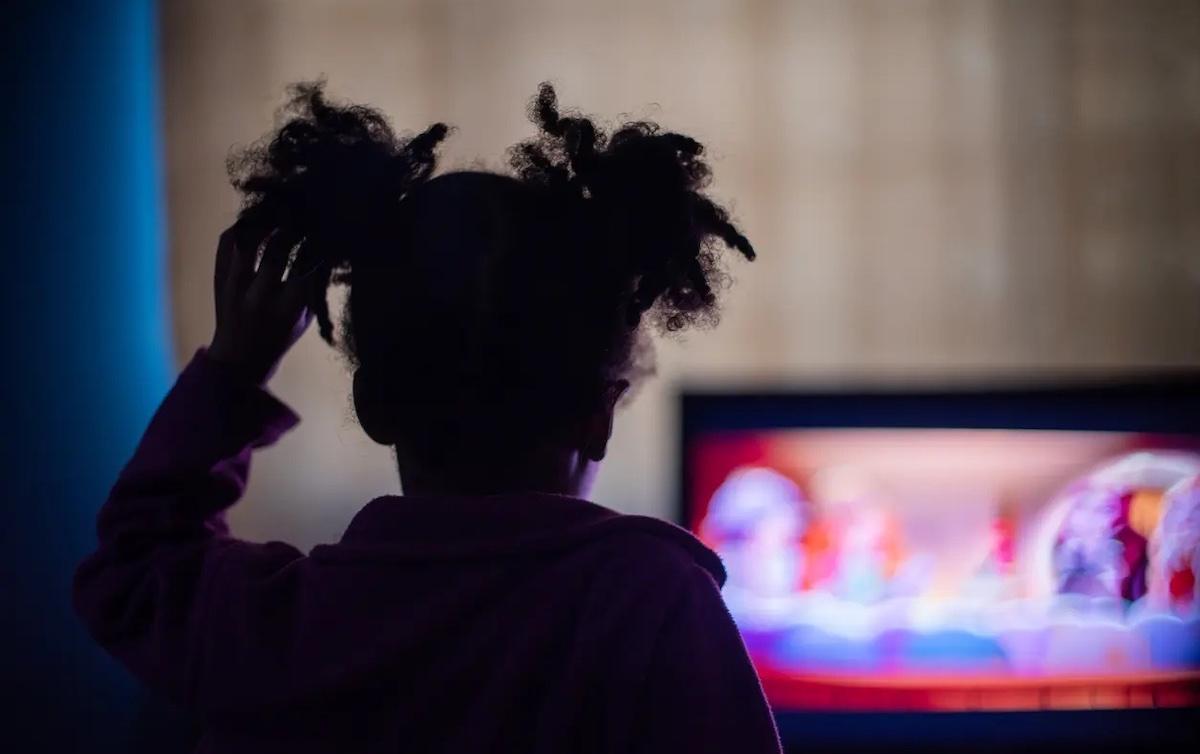 Why Is ‘CoComelon’ Bad for Kids? Limiting Screen Time Could Be a Good Idea