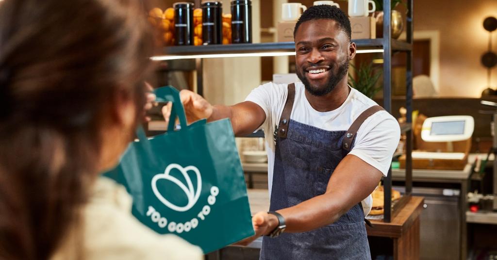 Too Good To Go Fail: Customer Gets Crushed Cake