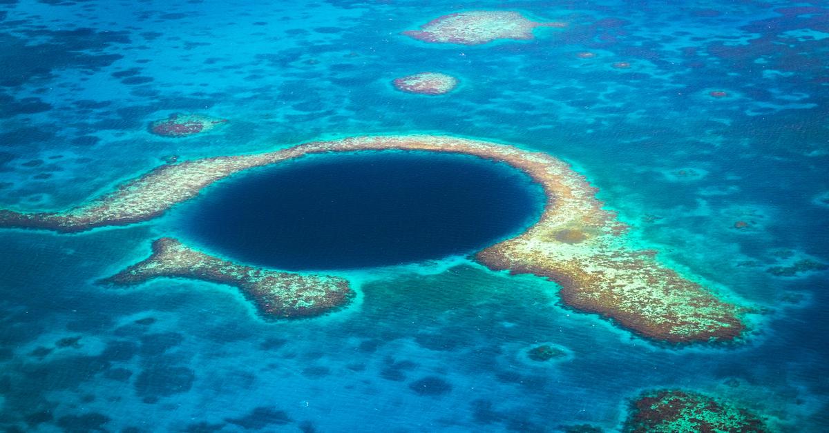 What Is a Blue Hole in the Ocean? A New One Was Discovered in Mexico