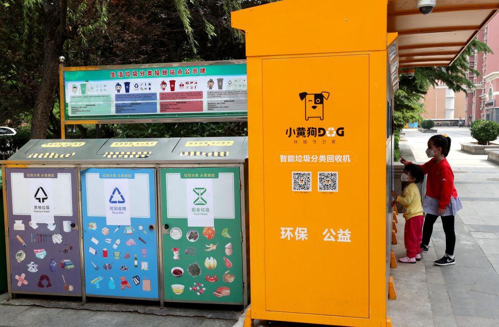 Here’s What Makes Littering Bad for the Environment in Every Way