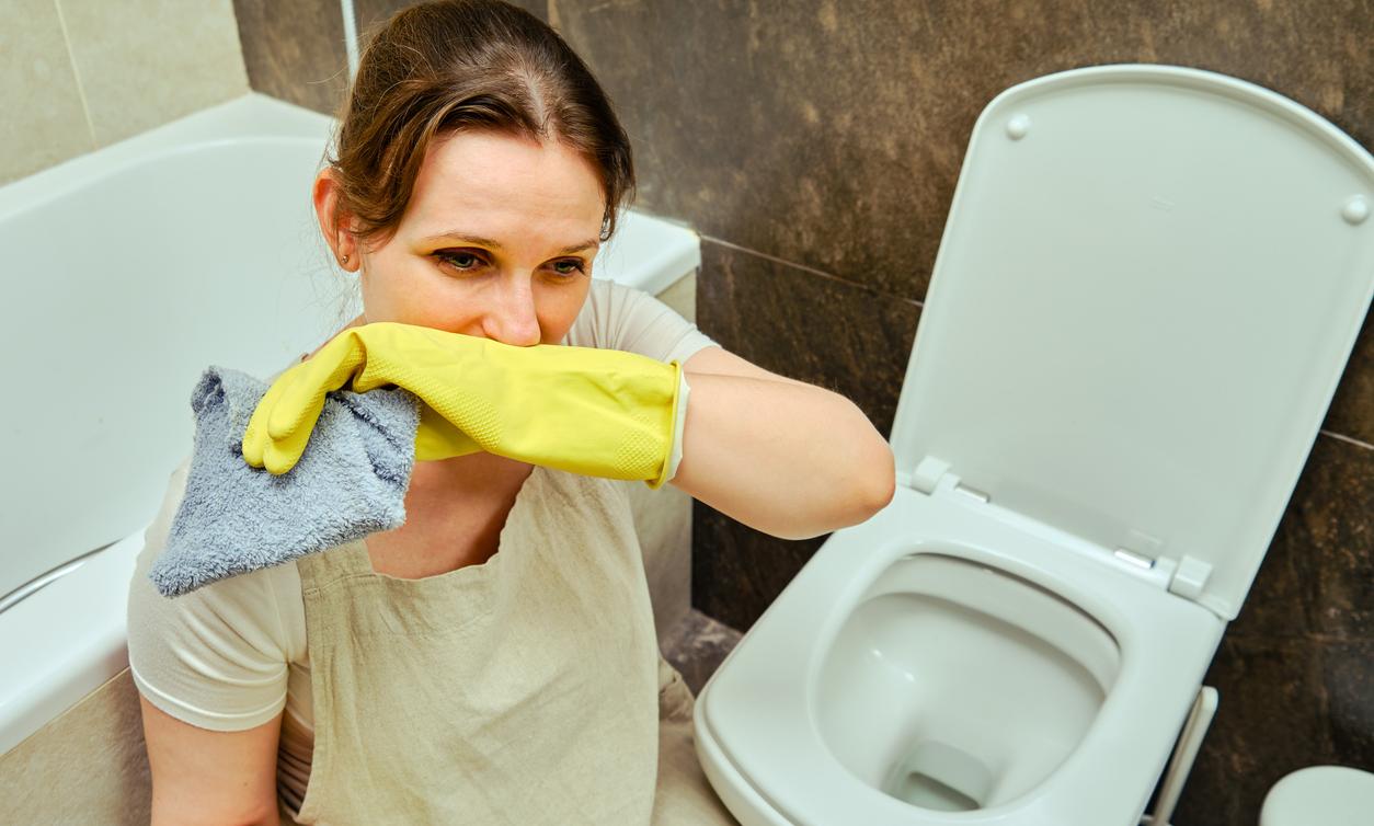 Bathroom Smell Like Sewage? Here's What to Do