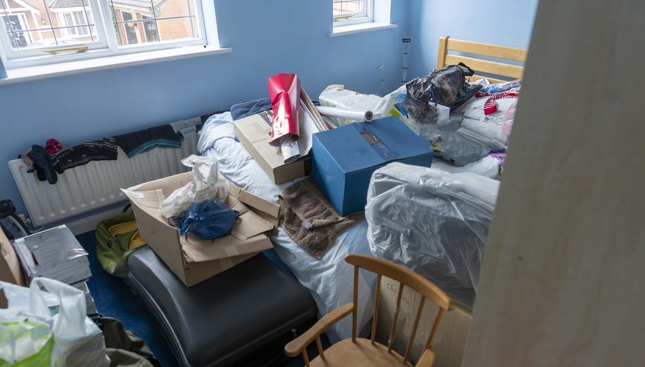 The Difference Between Clutter and Hoarding, Explained