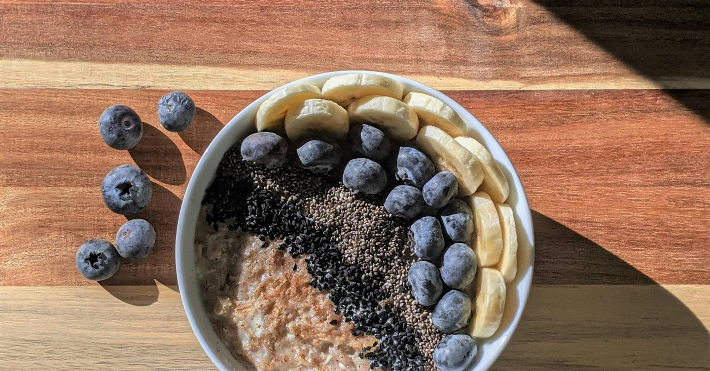 Can Dogs Eat Oatmeal? Keep Your Pup Safe and Well-Fed