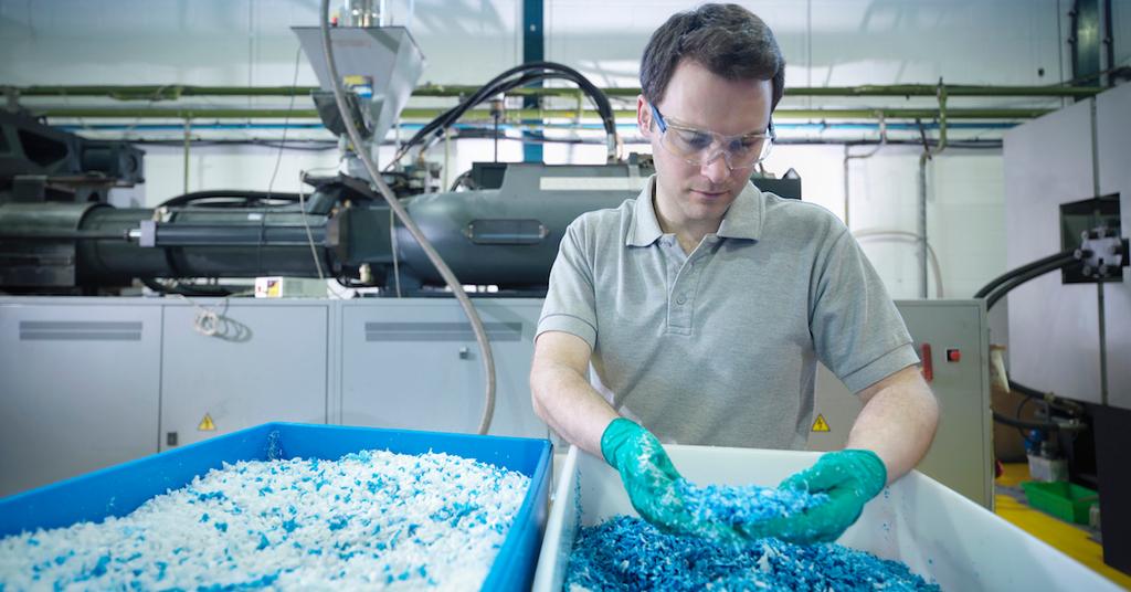 Recycling No. 4 Plastic: Single-Use Shopping Bags Can Be Recycled