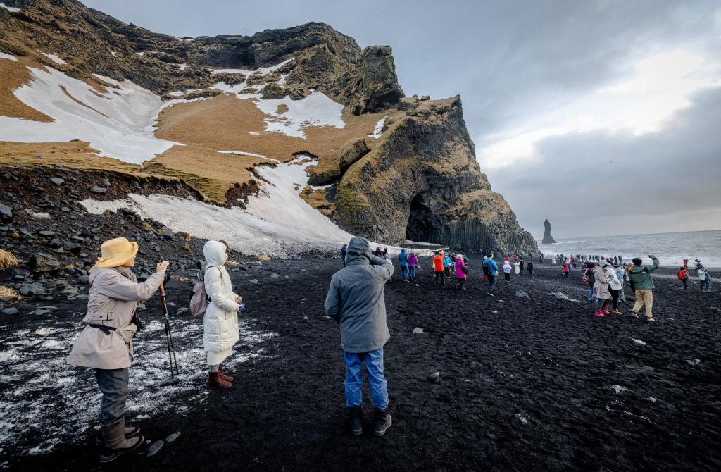 Sneaker Waves Overcome Tourists in Dangerous Icelandic Beach