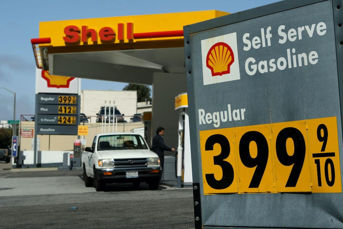 Shell Ordered to Slash CO2 Emissions by Nearly Half by 2030