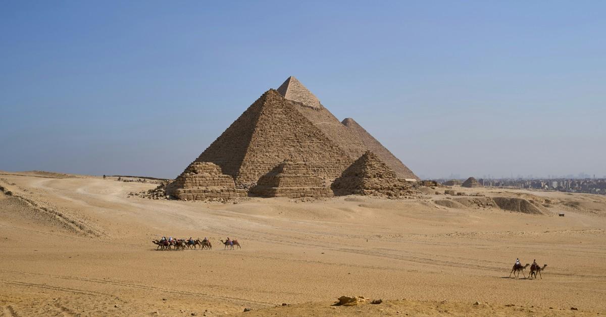 Dog on Pyramid in Egypt in Viral Video Leaves Internet Confused