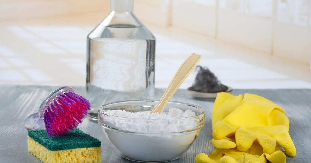 Is Cleaning Vinegar the Same as White Vinegar?