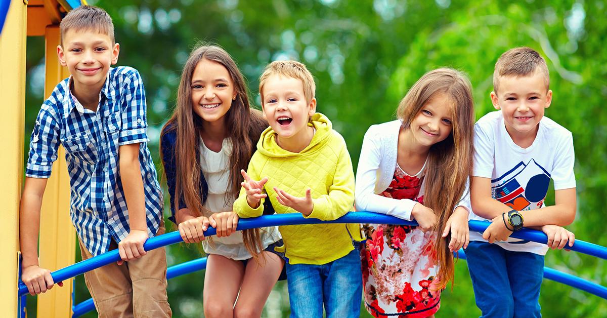 The 1000 Hours Outside Challenge Pushes Parents To Get Kids Into Nature