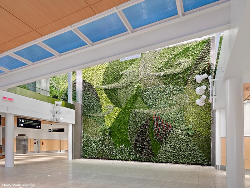 8 Stunning Green Walls From Around The World