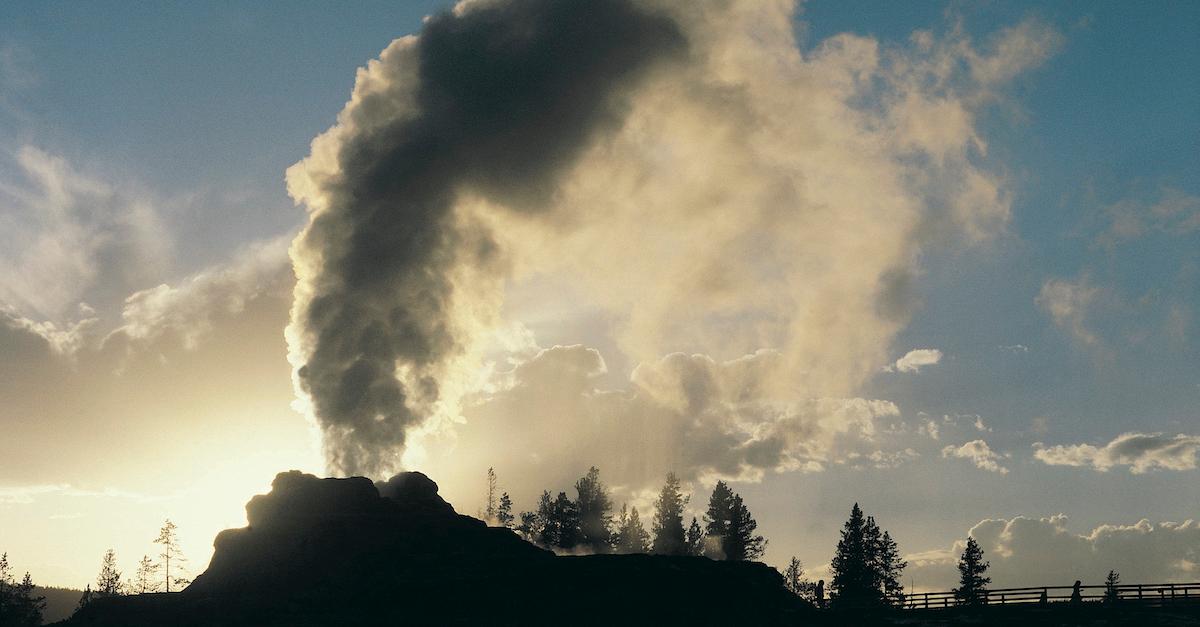 Hot Potting in Yellowstone National Park Is a Dangerous Trend