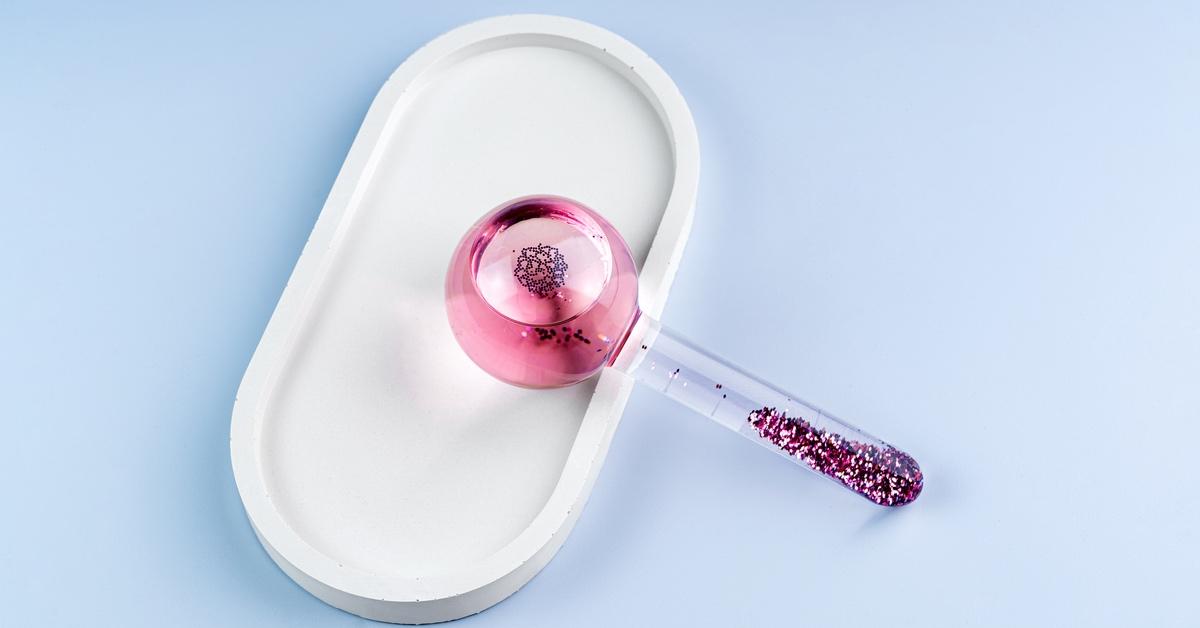 5 Skincare Benefits of Ice Rolling & How to Do It Properly