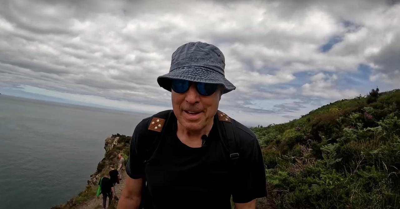 Kevin Nealon’s 'Hiking With Kevin' is Back for Season 4