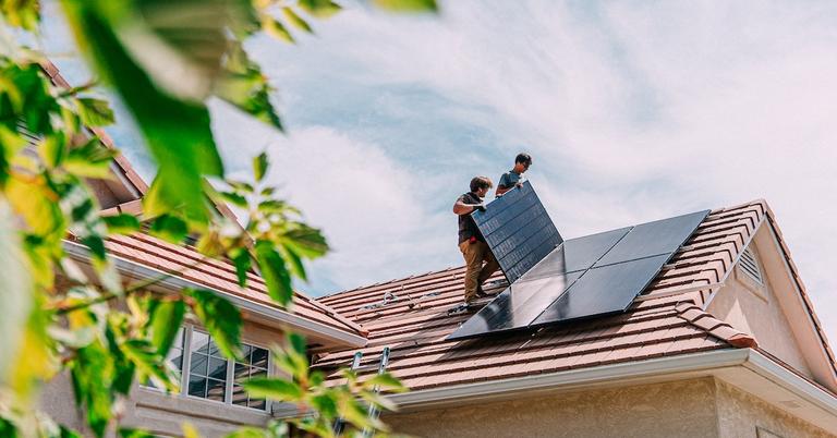 10 Best Solar Panel Solutions for Houses