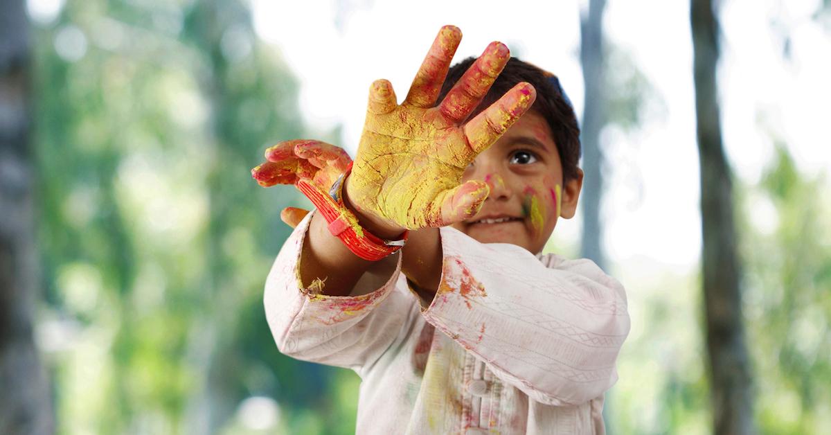 Making Eco-Friendly Holi Colors Is Easier Than It Sounds