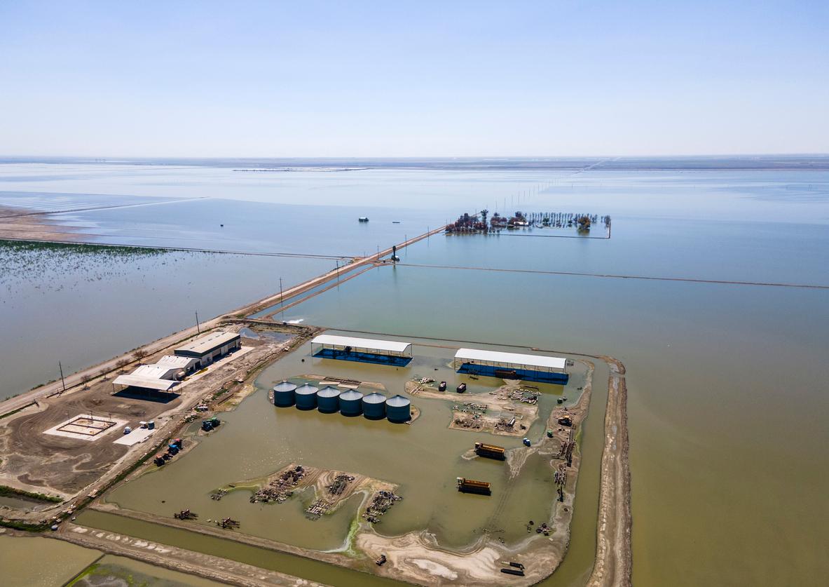 California's 'Ghost Lake' Returns After 130 Years