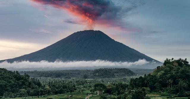 What Happens When a Volcano Erupts? It Depends on Several Factors