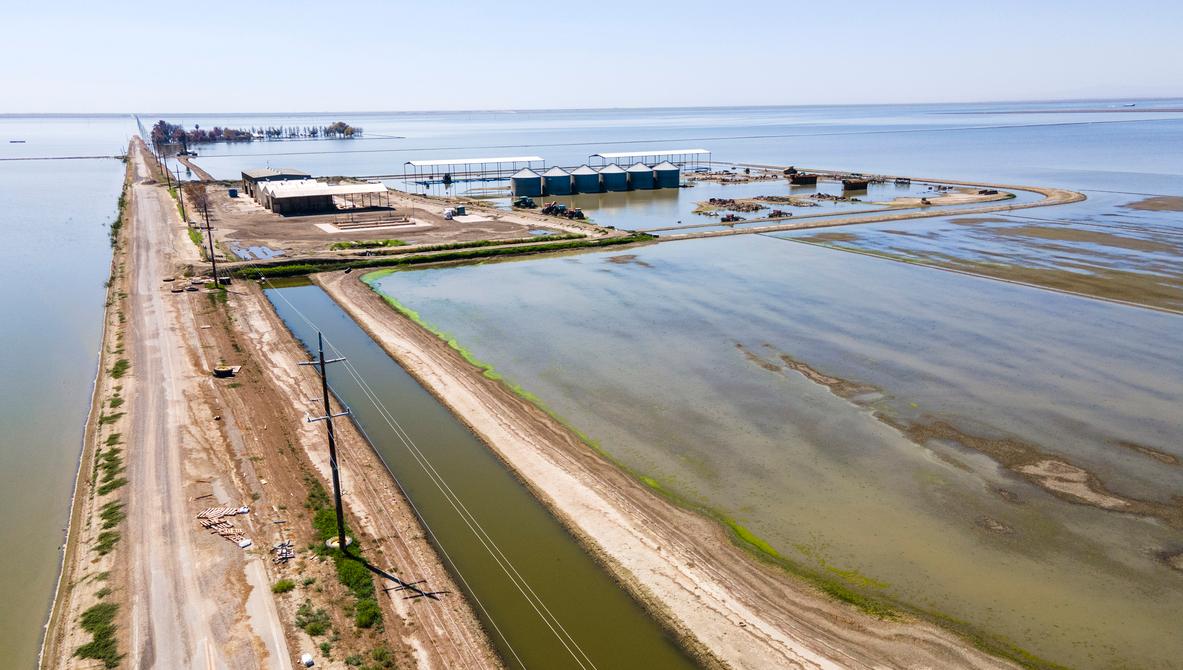 California's 'Ghost Lake' Returns After 130 Years