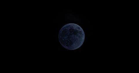 Tonight’s Moon’s Spiritual Meaning: Looking at the 8 Lunar Phases