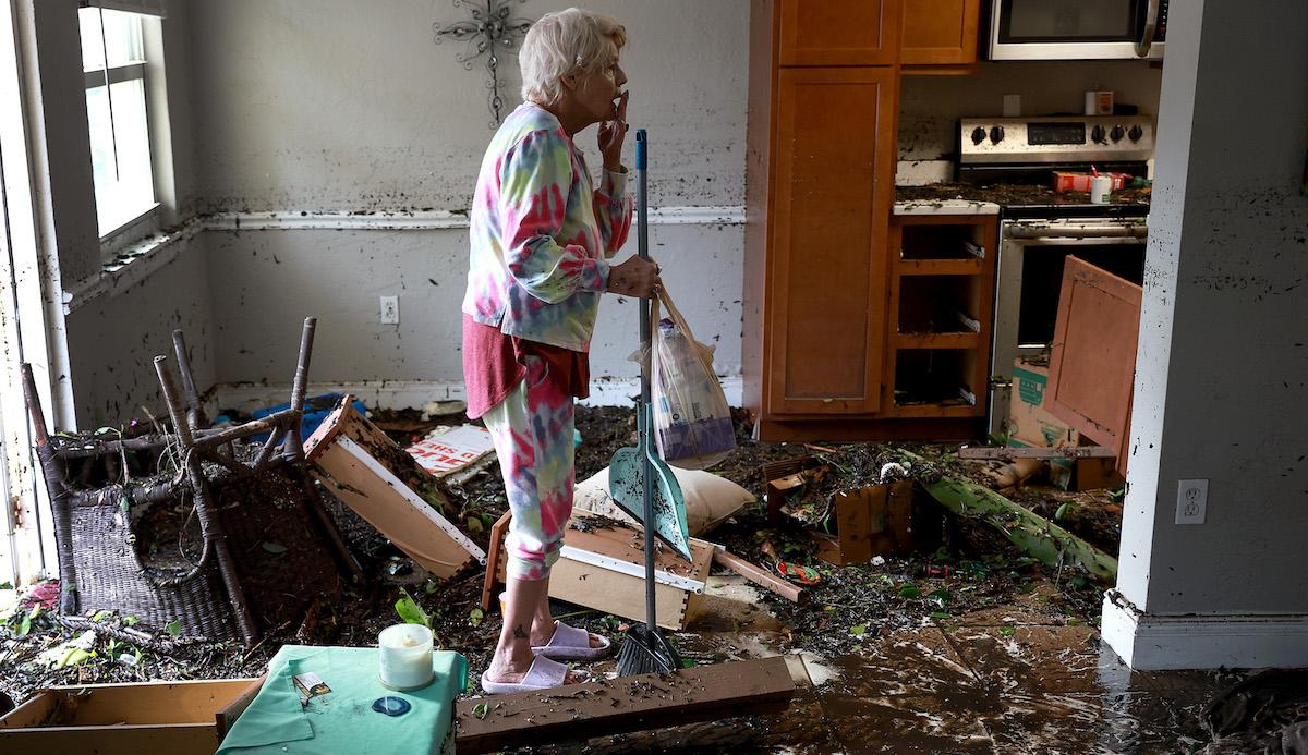 Hurricane Ian Death Toll Rises in Florida: See Pictures of the Tropical ...