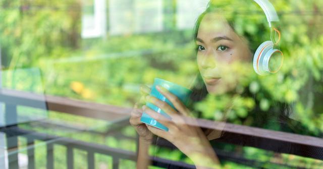 Nature Podcasts That Will Immerse You in the Great Outdoors