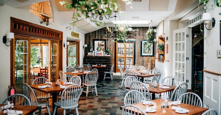 This Restaurant Uses On-Site Greenhouses to Grow Its Own Produce