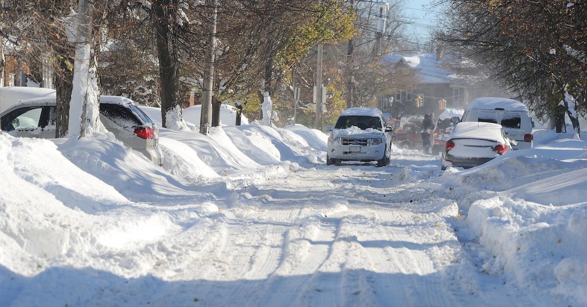 Blizzard Warnings Across the Country Have People Hunkering Down