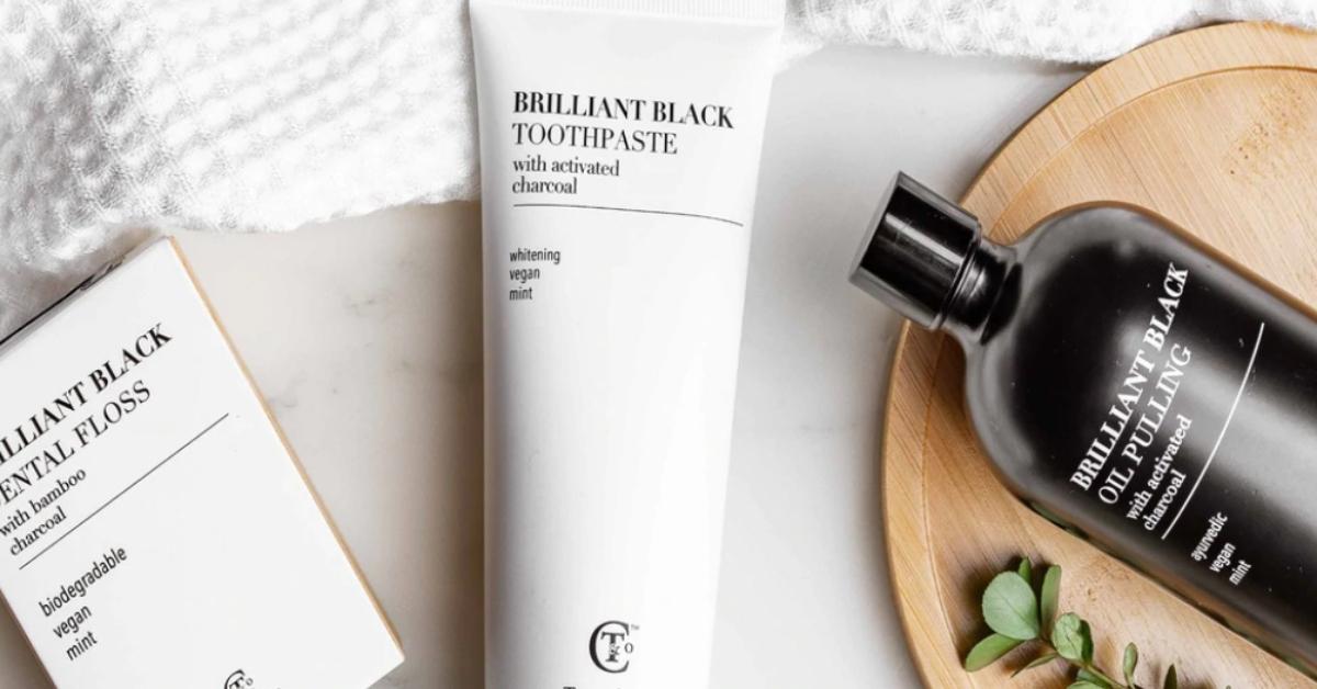Which Teeth Whitening Method Is the Best? Our 7 Favorite Vegan Products