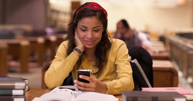 How Much Energy Does Dark Mode Actually Save? What You Should Know